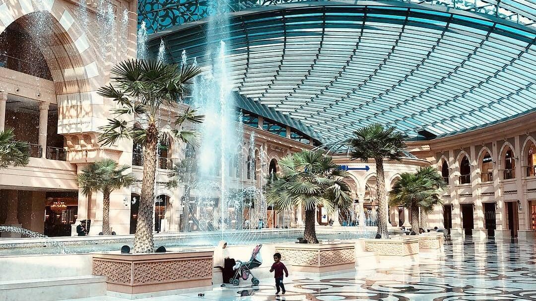 Malls with water fountains/canals in Qatar - 7 Doha