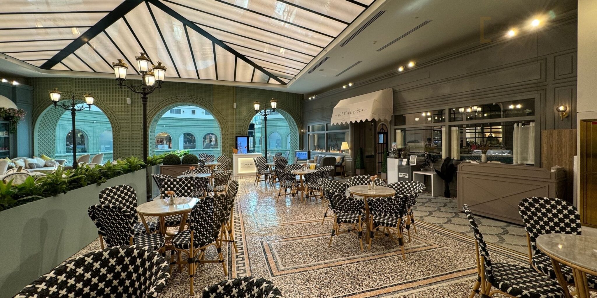Beautiful Cafes in Place Vendôme Mall in Qatar - 7 Doha