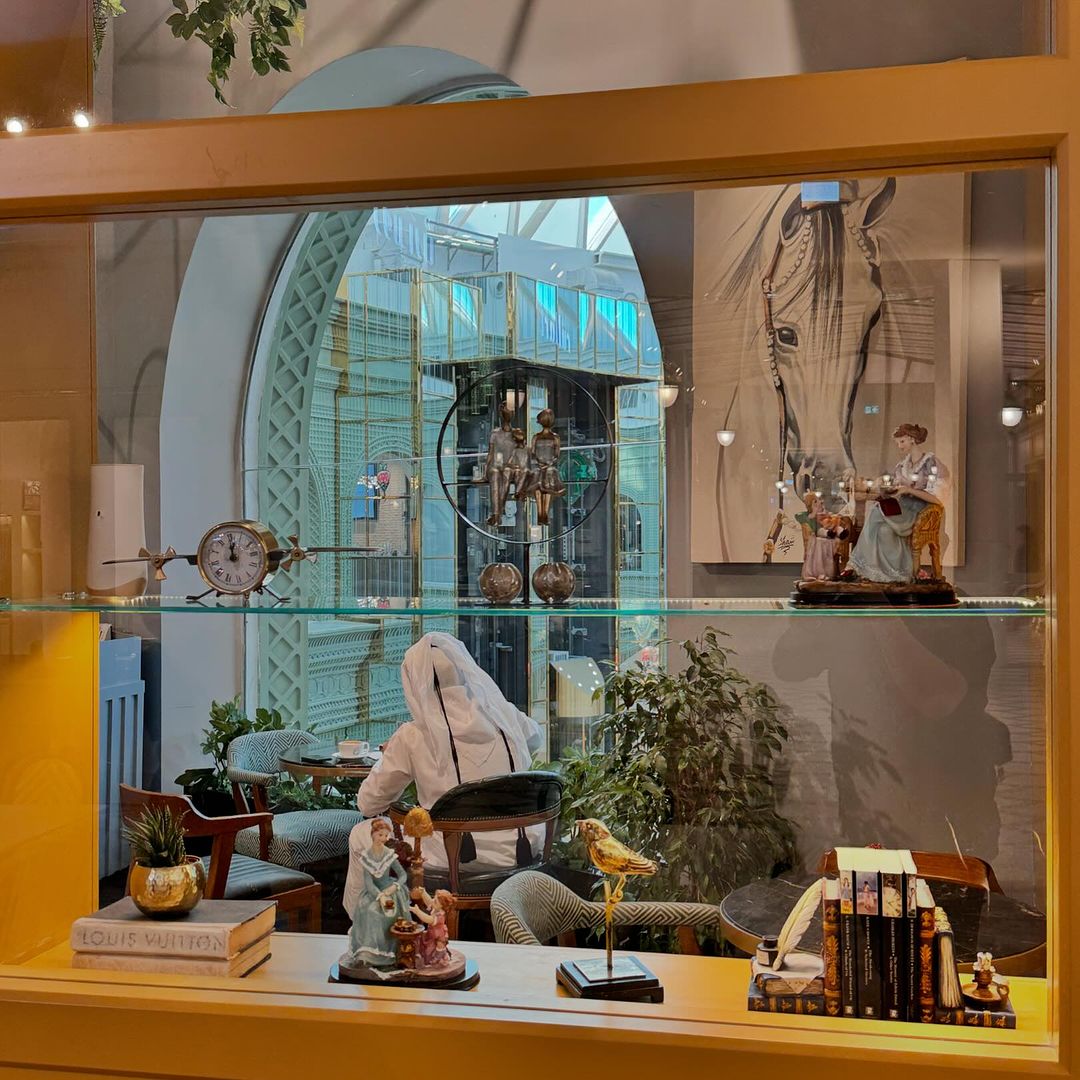 Beautiful Cafes in Place Vendôme Mall in Qatar - 7 Doha